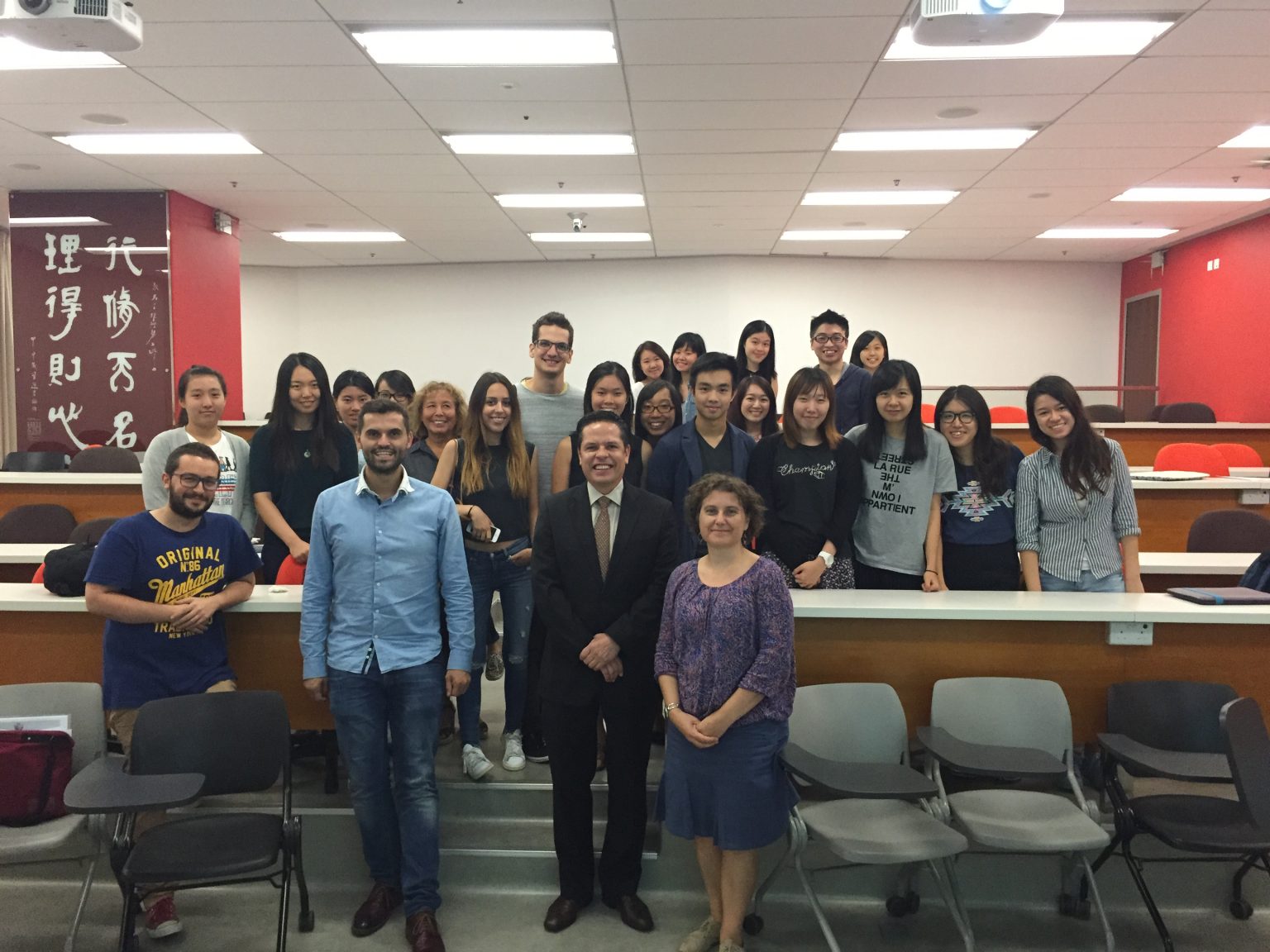 The Spanish Programme welcomes the consul-general of Peru – Spanish ...